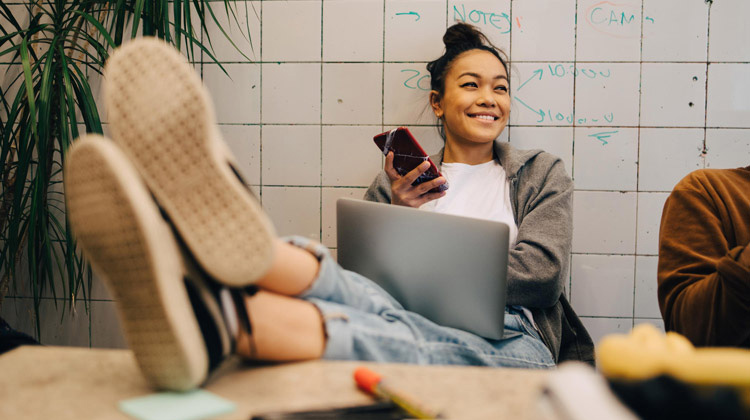 Five Instagram accounts to help you learn English | Student